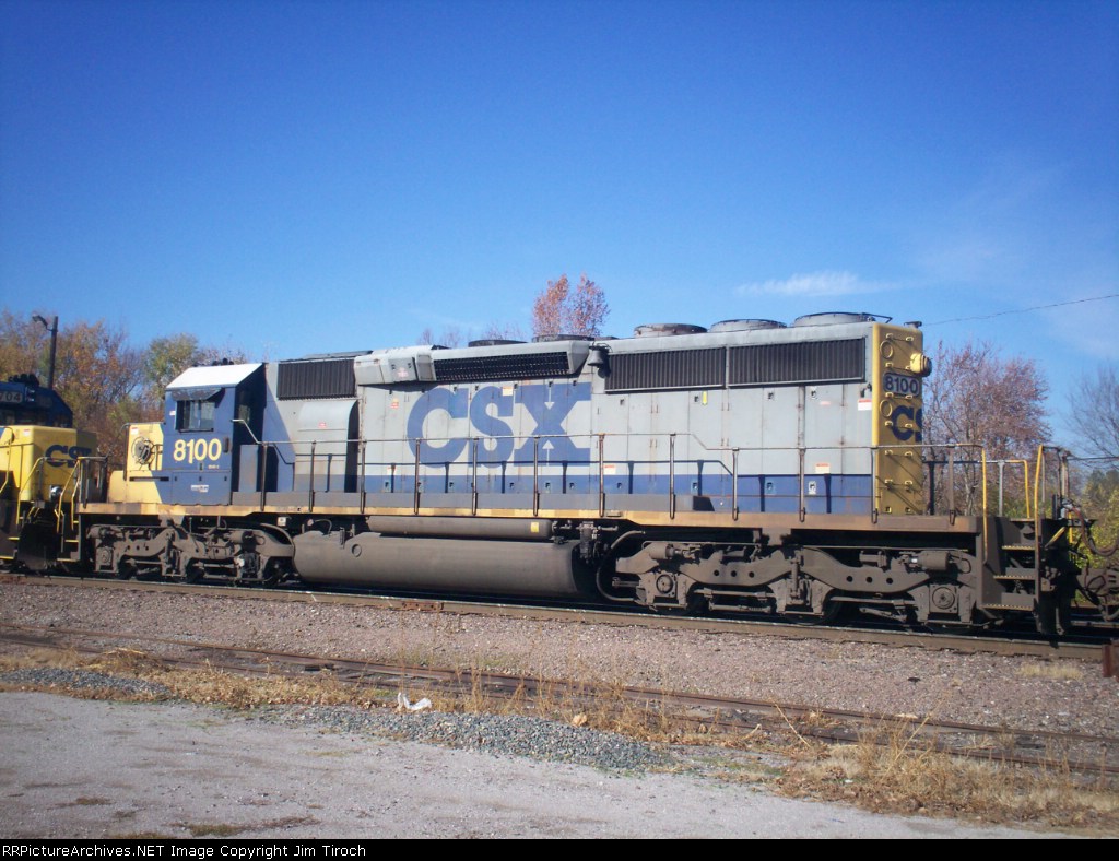 CSX 8100
